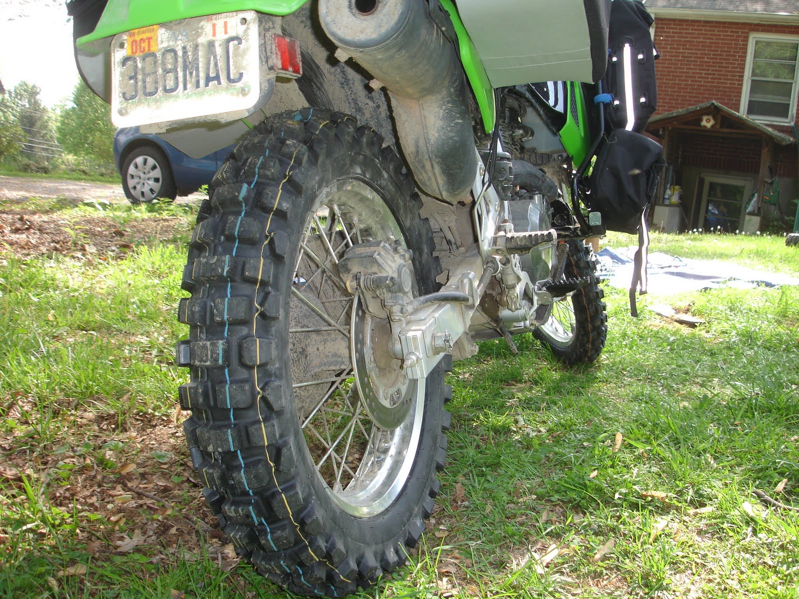 Dunlop D606 Tire Review